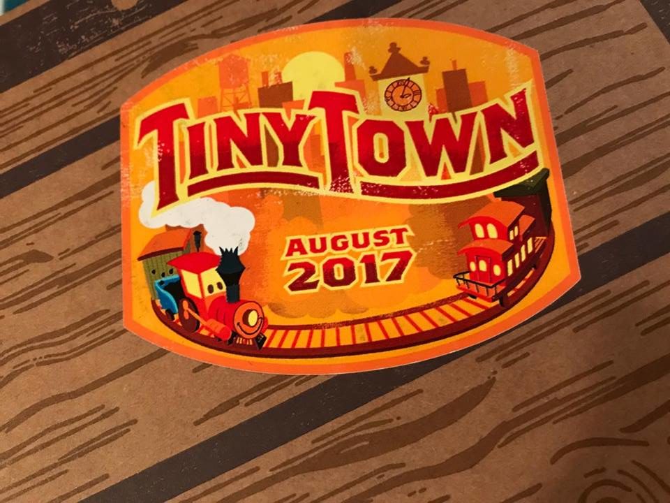 UNBOXING!: Funko’s Disney Treasures Tiny Town Box – COMICON