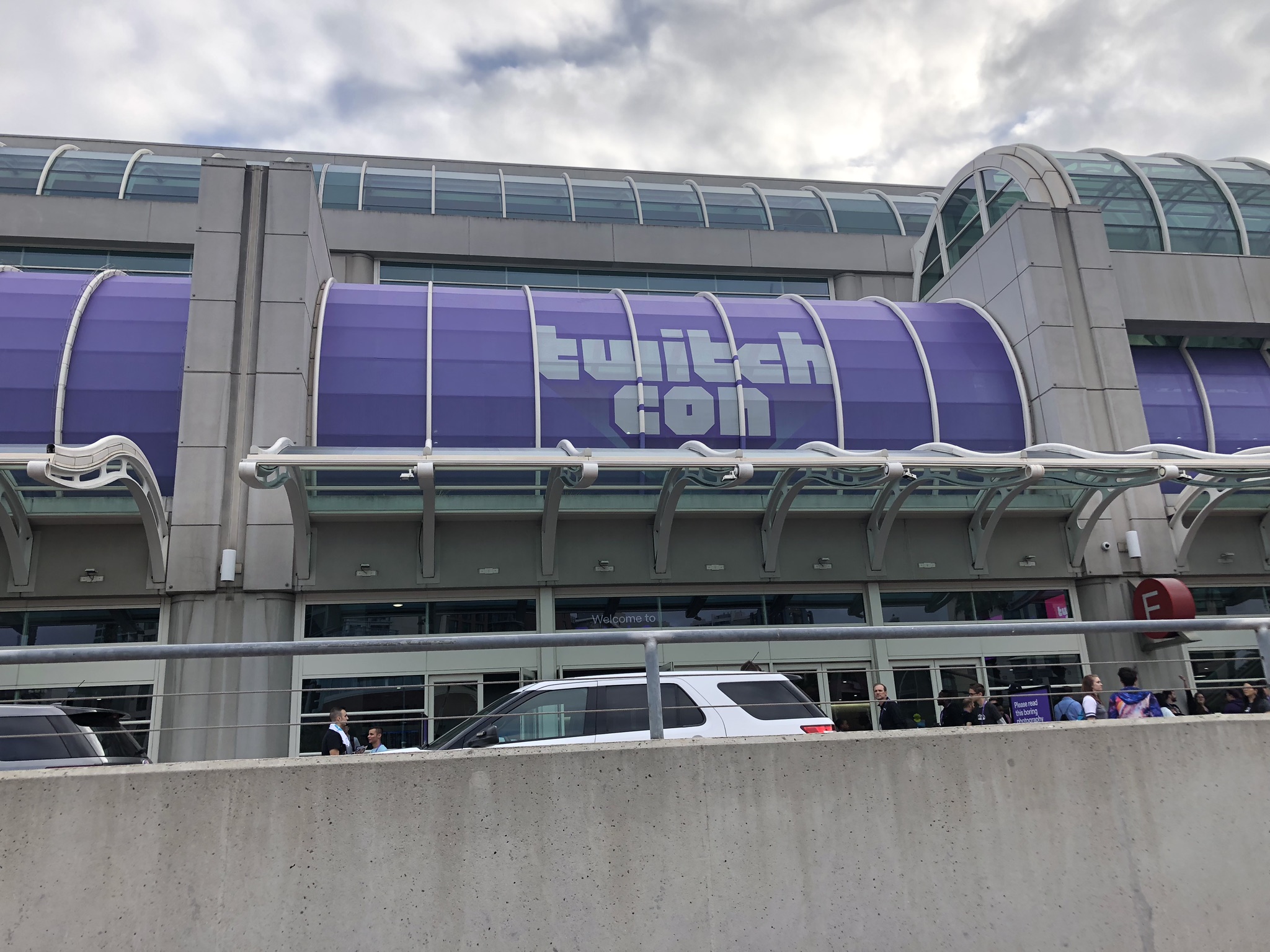 Scenes From TwitchCon 2019: A Photo Gallery – COMICON